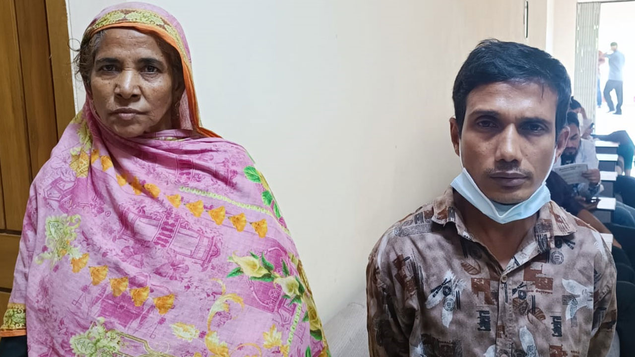 চমেক হাসপাতালে ২ দালাল গ্রেপ্তার